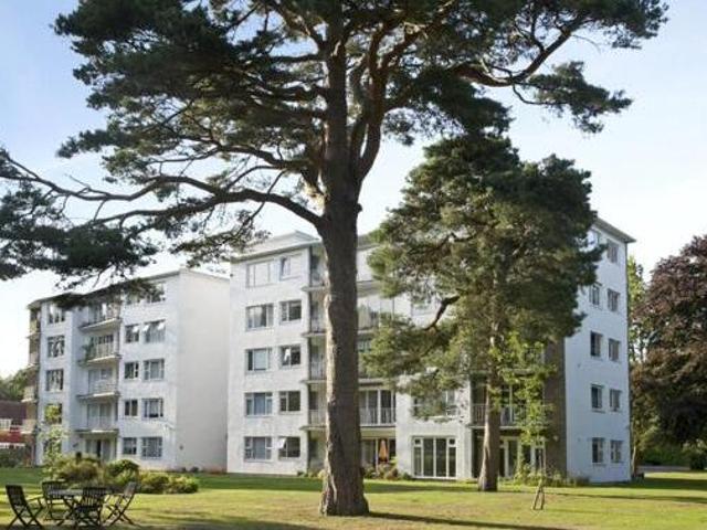 Branksome Park, Western Road, Poole, 2 Bedroom Apartment