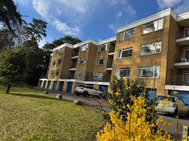 Branksome Wood Road, Bournemouth, 3 bed apartment to rent £1,600 pcm £369 pw