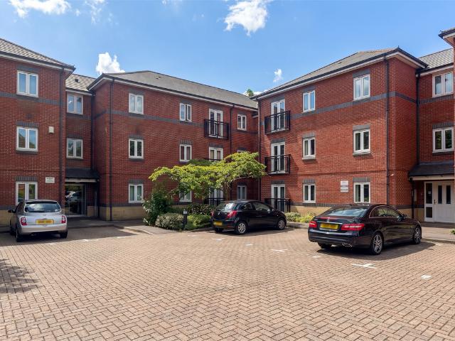 Brasenose Driftway, Cowley OX4, 2 bed flat to rent, £1,600 pcm | PrimeLocation