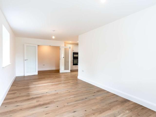 Brasenose Drive, Kidlington, Oxfordshire, OX5