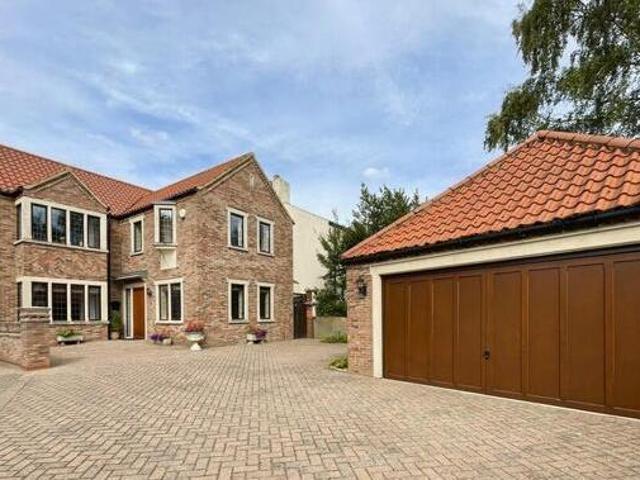 Brethergate, Westwoodside, 4 Bedroom Detached