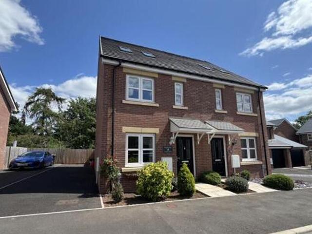 Bretherton Way, Llantilio Pertholey, 3 Bedroom Town
