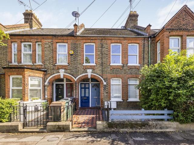 Brettenham Road, Walthamstow, London E17, 2 bed flat to rent, £2,200 pcm | PrimeLocation