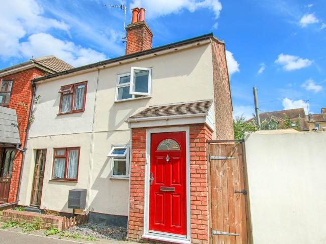 Bretts Buildings, Magdalen Street. Colchester, Essex CO1, 1 bed semi detached house to rent, £900 pcm | PrimeLocation