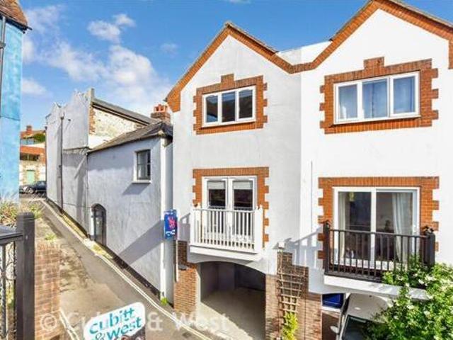 Brewery Hill, Arundel, 3 Bedroom Town