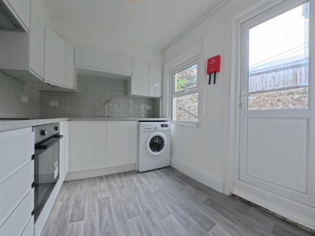 Brewer Street, Brighton BN2, 4 bed terraced house to rent, £1,900 pcm | PrimeLocation