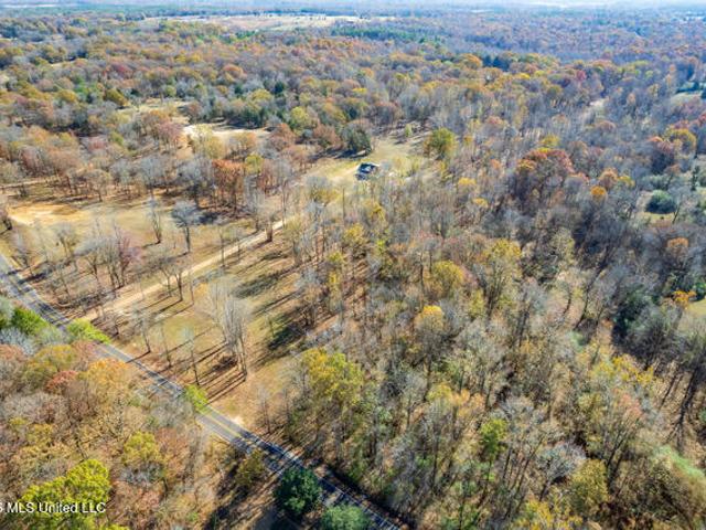 Brewer Road, Batesville, MS 38606