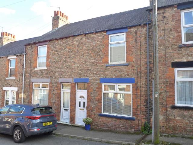 Brewster Terrace, Ripon HG4, 2 bed terraced house to rent, £900 pcm | PrimeLocation
