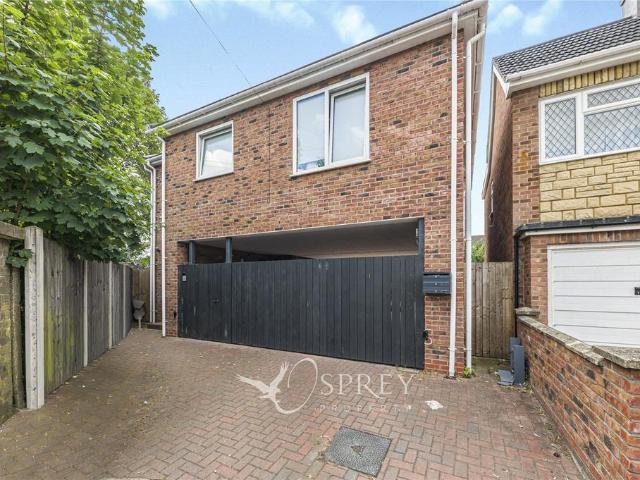Brewster Avenue, Peterborough PE2 2 bed flat to rent £1,150 pcm £265 pw