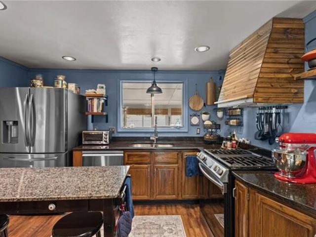 Brewster Dr, Warwick, Home For Sale