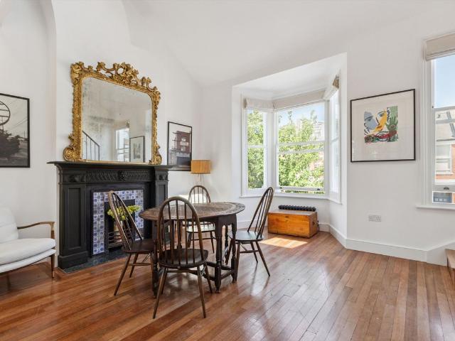 Brewster Gardens, London W10, 2 bed flat to rent, £4,008 pcm | PrimeLocation