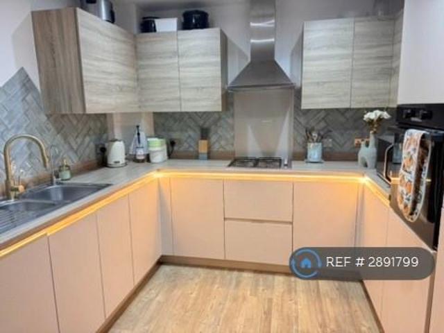 Breacher House, Barking, IG11 1 bed flat to rent £1,750 pcm £404 pw