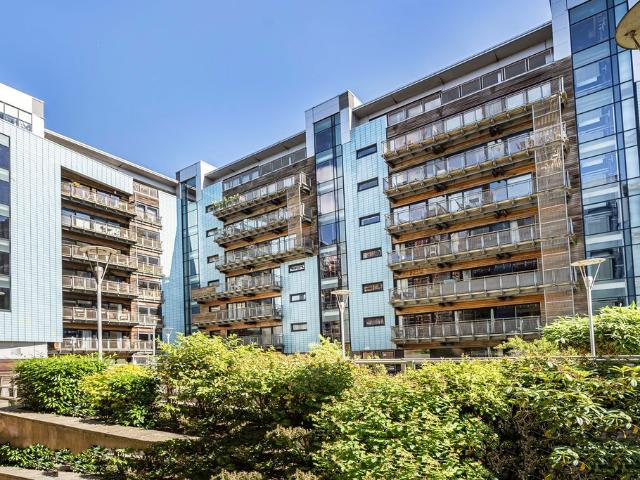 Breadalbane Street, Edinburgh EH6, 1 bed flat to rent, £1,650 pcm | PrimeLocation