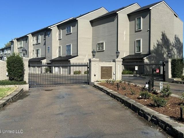Breakers Ln, Ridgeland, Condo For Sale