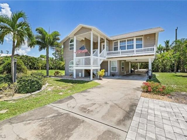 Breakwater Ct, Bokeelia, Home For Sale