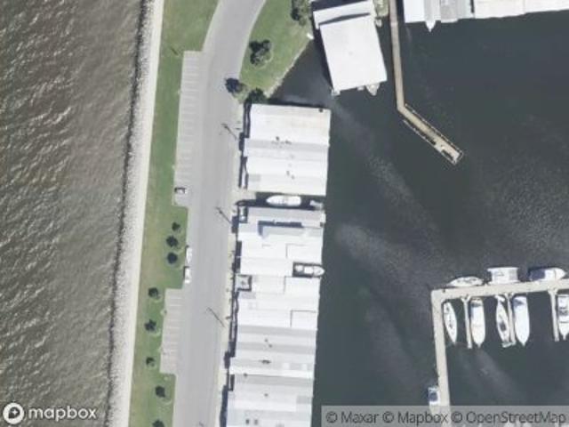Breakwater Dr