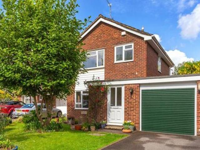 Bream Close, Marlow, 3 Bedroom Detached