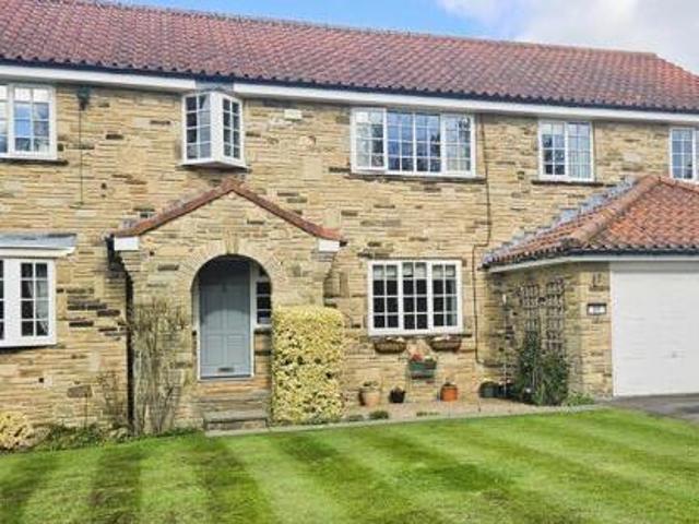 Breary Lane East, Bramhope, 6 Bedroom Detached