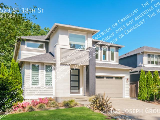 Breathtaking 4 Bedroom Haven in Renton!
