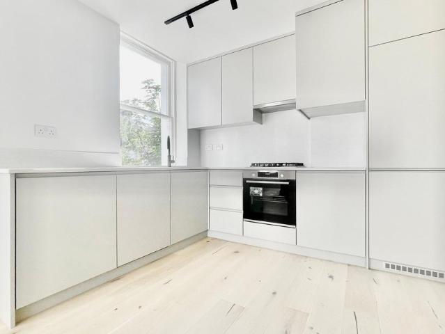 Brecknock Road, London N19 1 bed apartment to rent £2,600 pcm £600 pw