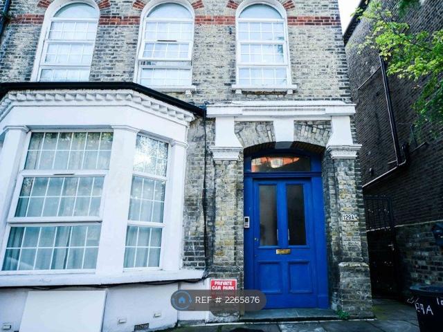 Brecknock Road, London N19, 2 bed flat to rent, £2,200 pcm | PrimeLocation