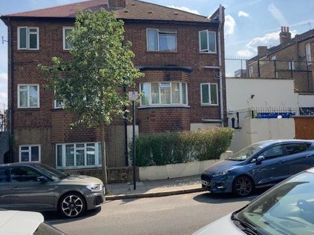 Bredgar Road, Archway, Islington, North London N19, 6 bed semi detached house to rent, £5,742 pcm | PrimeLocation