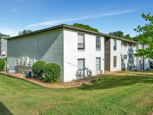 Breezeway 1 Bedroom Apartment for Rent at 1640 12th St S, Birmingham, AL 35205 Five Points South