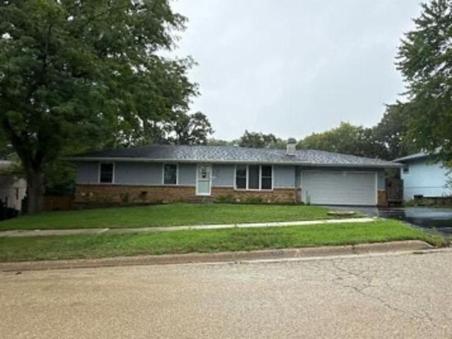 Breezeway Dr