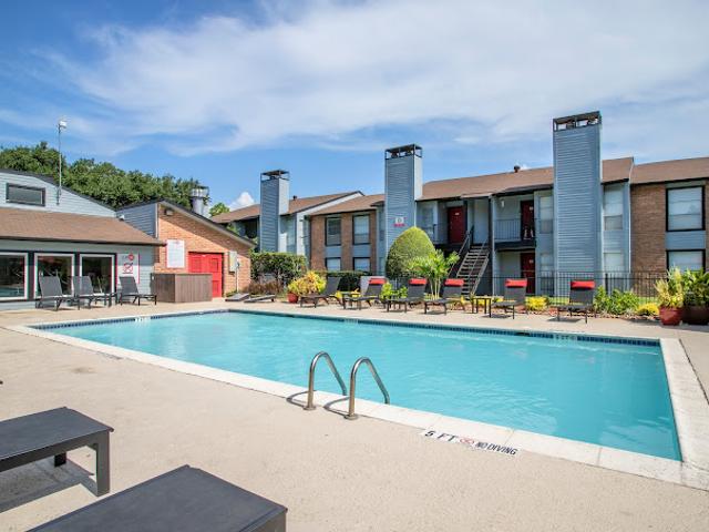 Breeze at Clear Lake 3 Bedroom Apartment for Rent at 300 Cyberonics Blvd, Houston, TX 77058 Clear Lake