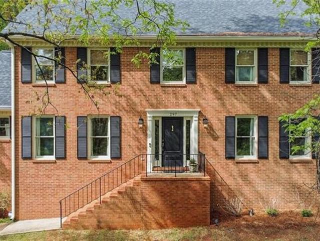 Breeze Hill Ln, Canton, Home For Sale