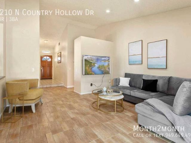 Breeze on N Country Hollow Dr