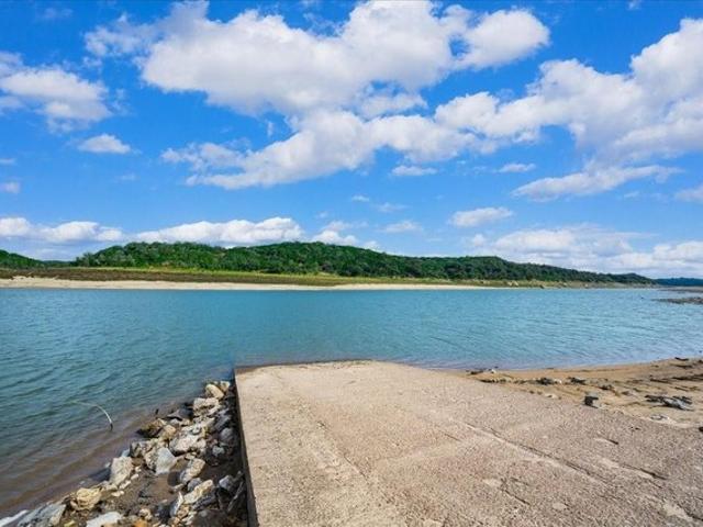 Breezing Ln, Spicewood, TX 78669