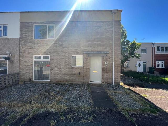 Brempsons, Basildon 4 bed semi detached house to rent £1,900 pcm £438 pw