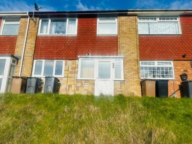 Brendon Avenue, Luton LU2, 3 bed terraced house to rent, £1,400 pcm | PrimeLocation