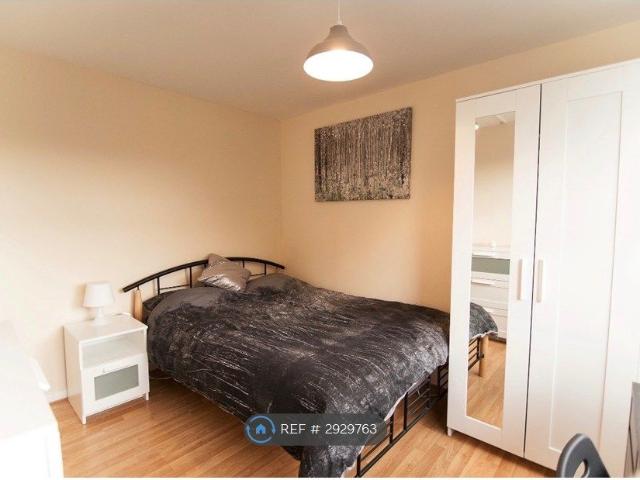 Brendon Avenue, Luton LU2, Room to rent, £575 pcm | PrimeLocation