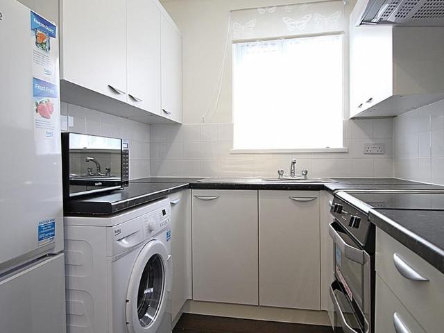 Brendon Close, Harlington, Middlesex. Studio to rent £1,049 pcm £242 pw
