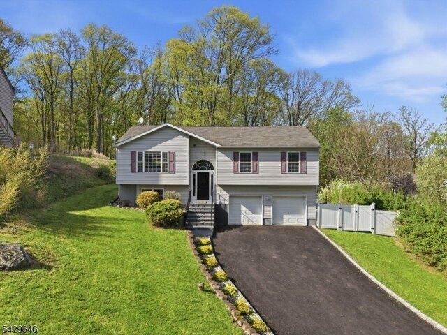 Brendona Ave, Hopatcong, Home For Sale