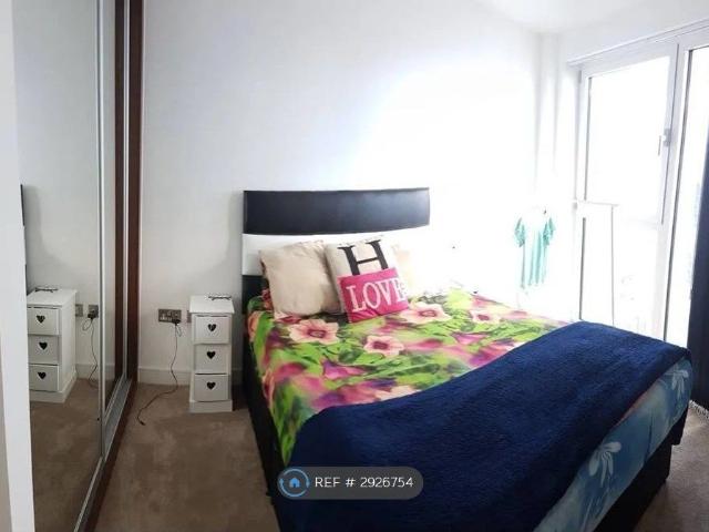 Brent House, London SW8, 1 bed flat to rent, £2,950 pcm | PrimeLocation
