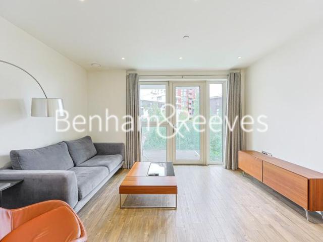 Brent House, Nine Elms SW8 2 bed apartment to rent £3,700 pcm £854 pw
