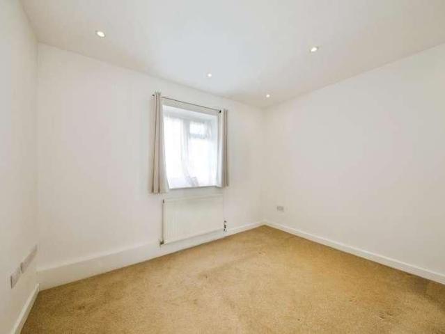 Brent Street, Hendon, NW4