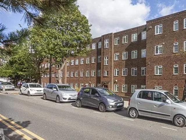 Brent Street, London, NW4 2RE, United Kingdom | 2 bed apartment for rent #138851299 | Rentberry