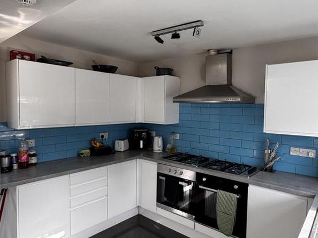 Brentbridge Road, Manchester M14 8 bed semi detached house to rent £5,547 pcm £1,280 pw