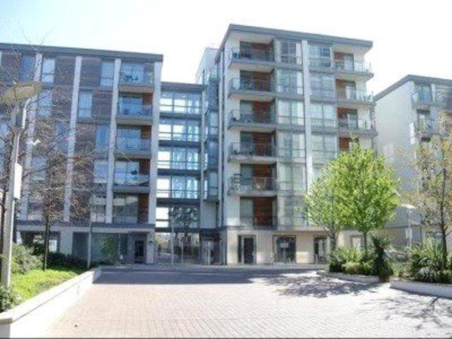 Brentford, Greater London TW8, 2 bed flat to rent, £1,900 pcm | PrimeLocation