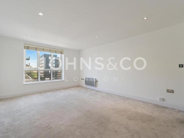 Brentford Lock, Brentford, London, TW8 2 bed apartment to rent £2,197 pcm £507 pw