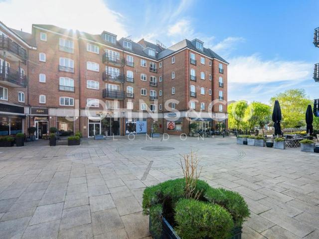 Brentford Lock, Brentford, London, TW8 2 bed apartment to rent £2,197 pcm £507 pw