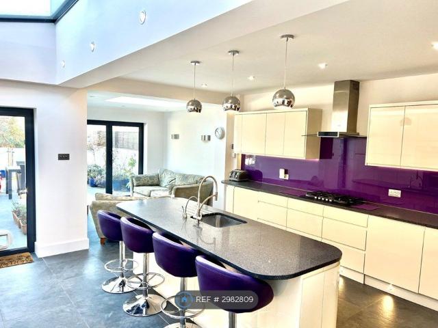 Brentford / Northfields, Brentford / Northfields TW8, 3 bed terraced house to rent, £3,100 pcm | PrimeLocation
