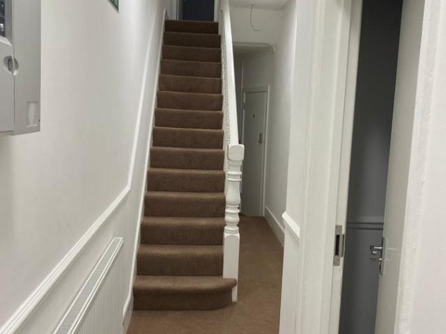 Brenthurst Road, Willesden NW10, Room to rent, £900 pcm | PrimeLocation