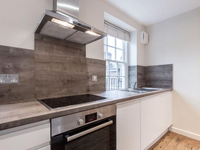 Brenthouse Road, London E9, 2 bed flat to rent, £2,450 pcm | PrimeLocation