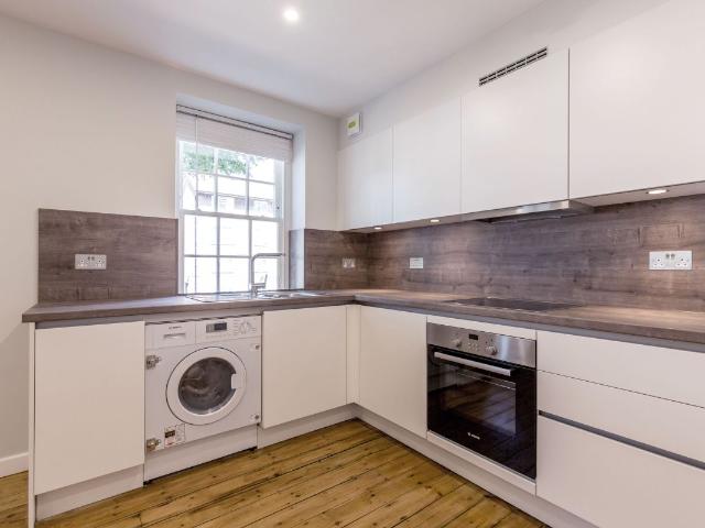 Brenthouse Road, London E9, 3 bed flat to rent, £2,850 pcm | PrimeLocation