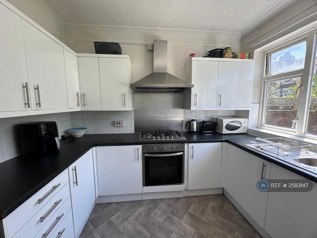 Brentry Road, Bristol, BS16 5 bed terraced house to rent £2,695 pcm £622 pw